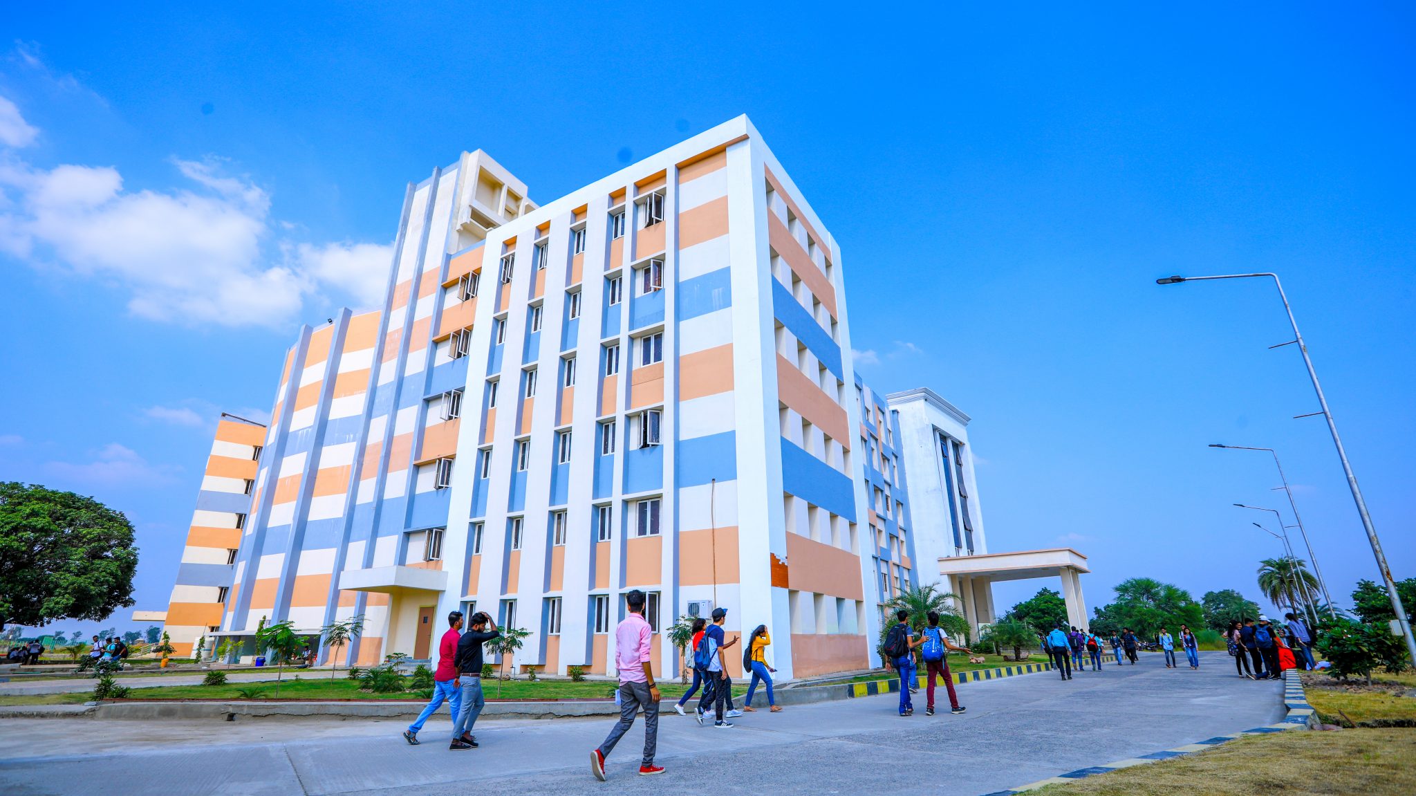 VIT AP School Of Business Inks MoU With Master Minds AKS IAS VIT AP School Of Business Inks MoU With Master Minds AKS IAS